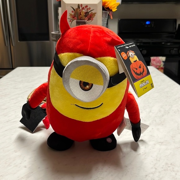 illumination | Holiday | Minion Halloween Dancing Stuart | Poshmark